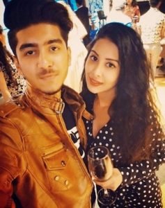 Simran Khanna Wiki, Age, Husband, Height, Biography & Family