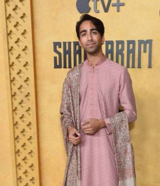 Shubham Saraf Age, Net Worth, Wiki, Parents, Wife, Height, Movies ...