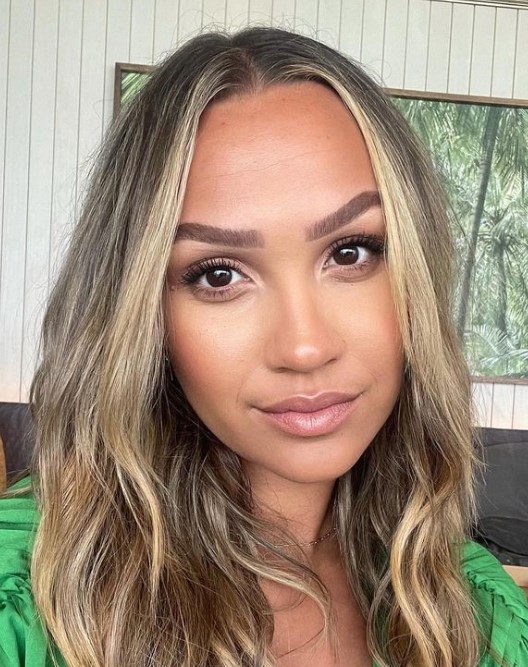 Who is Alexis Gale? Age, Biography, Husband, Career, Net worth, Family ...