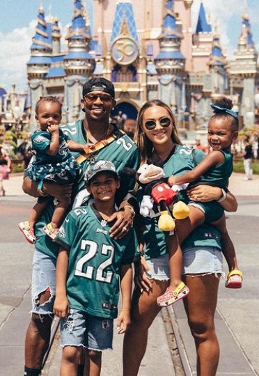 Who is Alexis Gale? Age, Biography, Husband, Career, Net worth, Family ...