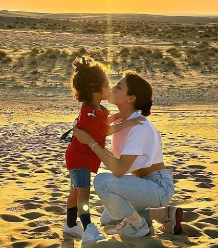Who is Achraf Hakimi's Wife Hiba Abouk? Wiki, Family, Kids, Net worth ...