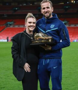 Katie Goodland (Harry Kane's Wife) Age, Parents, Height, Wedding, Job ...