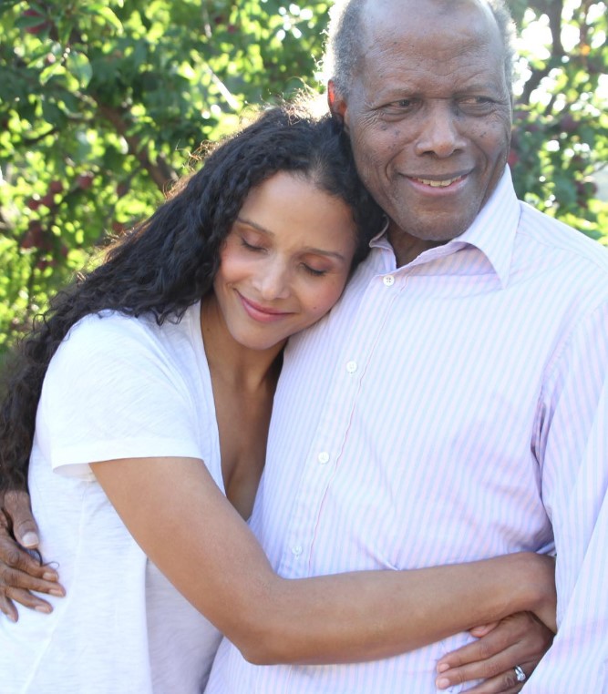 Sydney Tamiia Poitier Wiki (Sidney Poitier's Daughter), Age, Husband ...