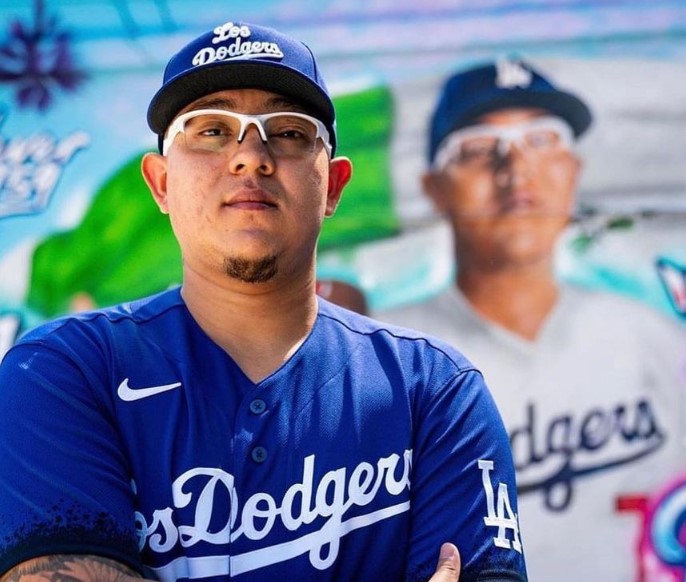 Carlos Urias Wiki - Biography, Age, Career, Wife, Kids, Net Worth ...