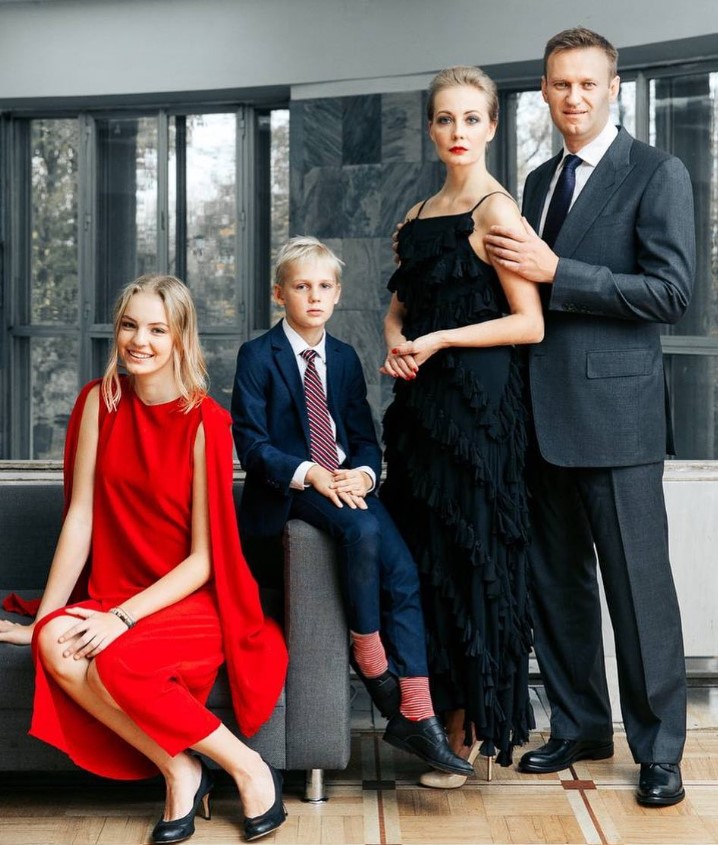 Dasha Navalnaya (Alexei Navalny’s Daughter) Age, Biography, Height ...