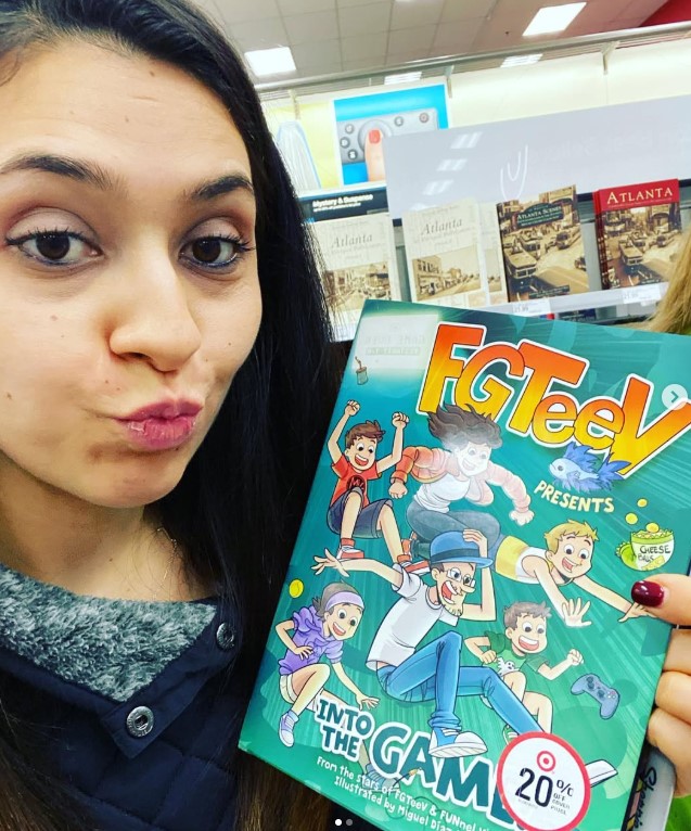 FGTeev Mom (YouTuber) Height, Biography, Age, Boyfriend, Family