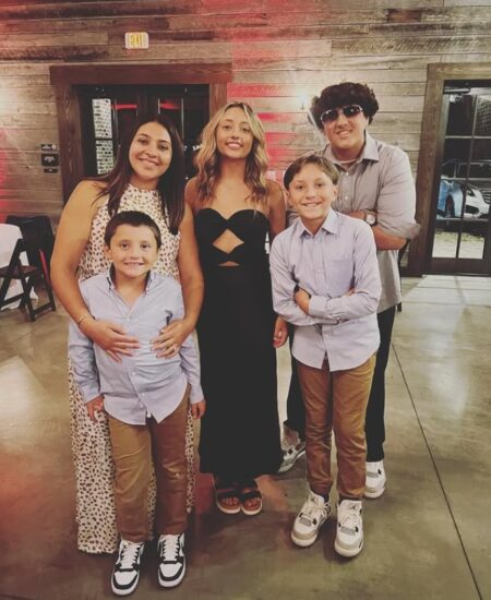 FGTeev Mom (YouTuber) Height, Biography, Age, Boyfriend, Family