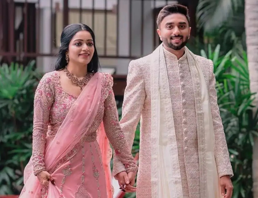 Janani Iyer Height, Biography, Age, Boyfriend, Family