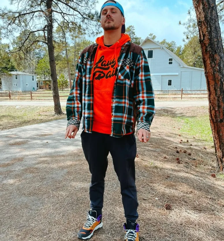 Justin Stuart (YouTube Star) Biography, Age, Girlfriend, Family, Height