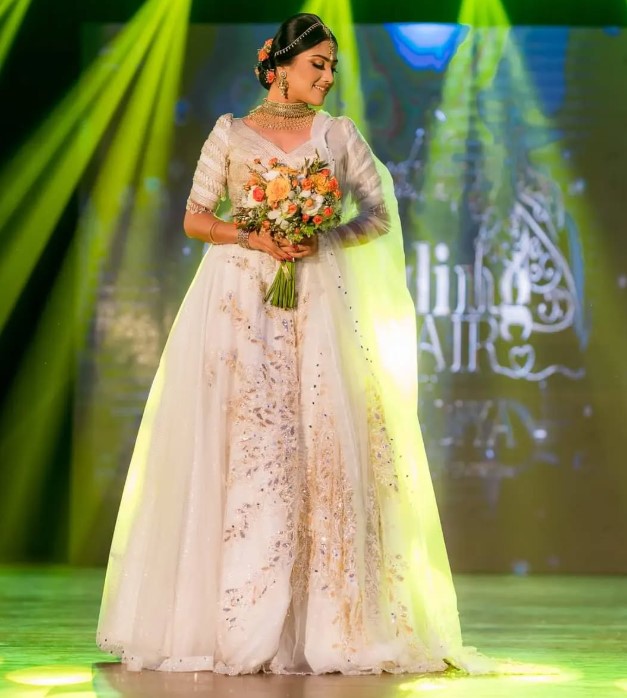 Anjali Jayasinghe Age, Biography, Height, Family, Serial List