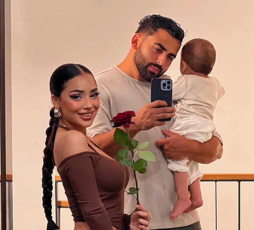 Dilara Ozcan (Instagram Star) Height, Biography, Age, Boyfriend, Family