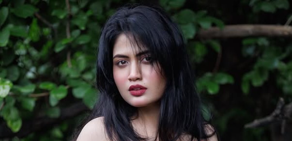 Manvi Chugh Age, Biography, Boyfriend, Family, Web Series List