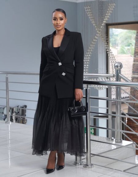 Thobeka Majozi Height, Biography, Age, Husband, Family