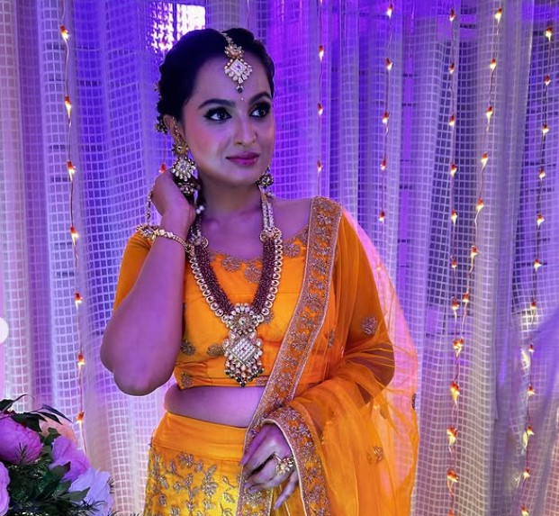 Reshma Prasad Age, Height, Husband, Biography, Family