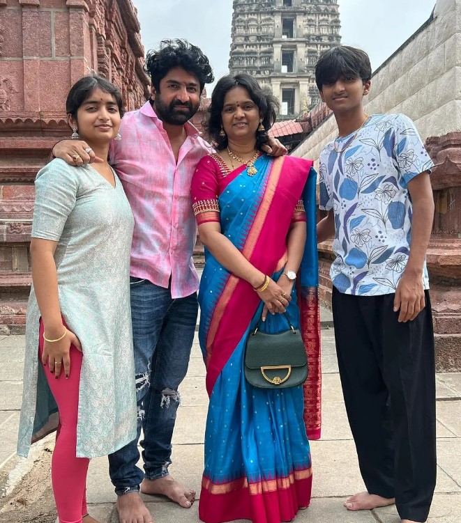 Sahithi Sekhar (Daughter of Sekhar Master) Biography: Age, Family ...