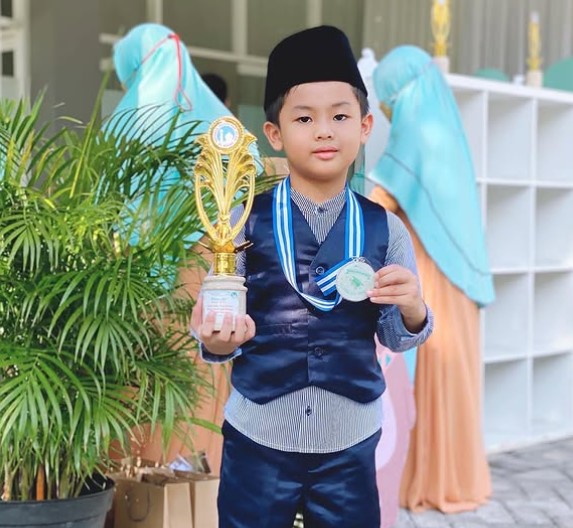 Daffa Abyan Sofa Age, Height, Girlfriend, Biography, Family