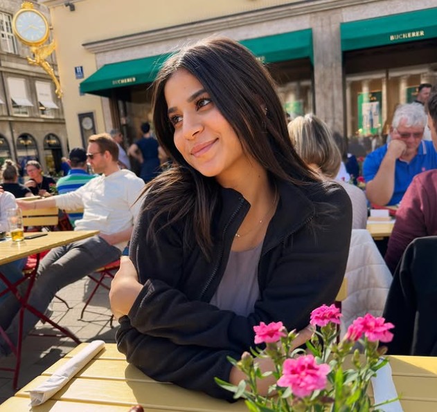 Dina Dash Height, Age, Husband, Family, Biography