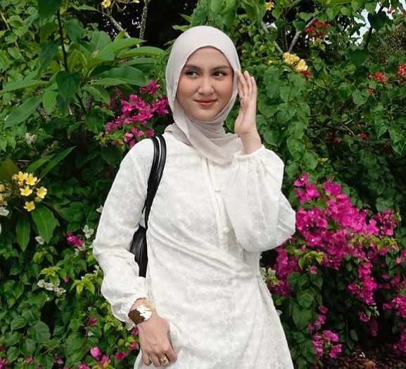 Inas Rana Fagastia Height, Age, Husband, Biography, Family