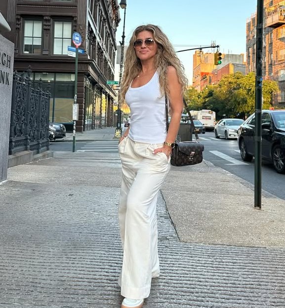 Jessica Galván Height, Weight, Age, Husband, Family, Biography