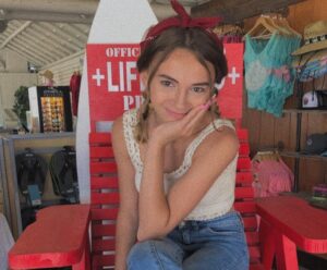 Kayla Davis Height, Age, Biography, Boyfriend, Net Worth