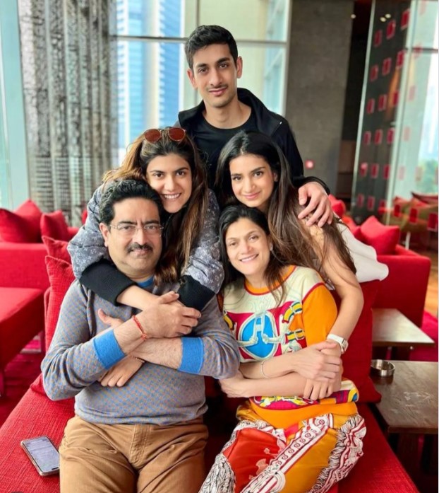 Ananya Birla Biography, Age, Height, Net Worth, Husband, Family